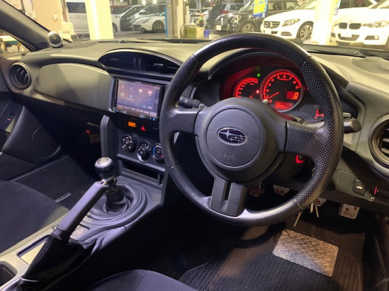 スバル BRZ R 6MT車 カロッツェリアナビ アルパインツィーター STIフロントリップスポイラー ドライブレコーダー バックカメラ 中古車 情報 | ユーポス 那覇新都心店